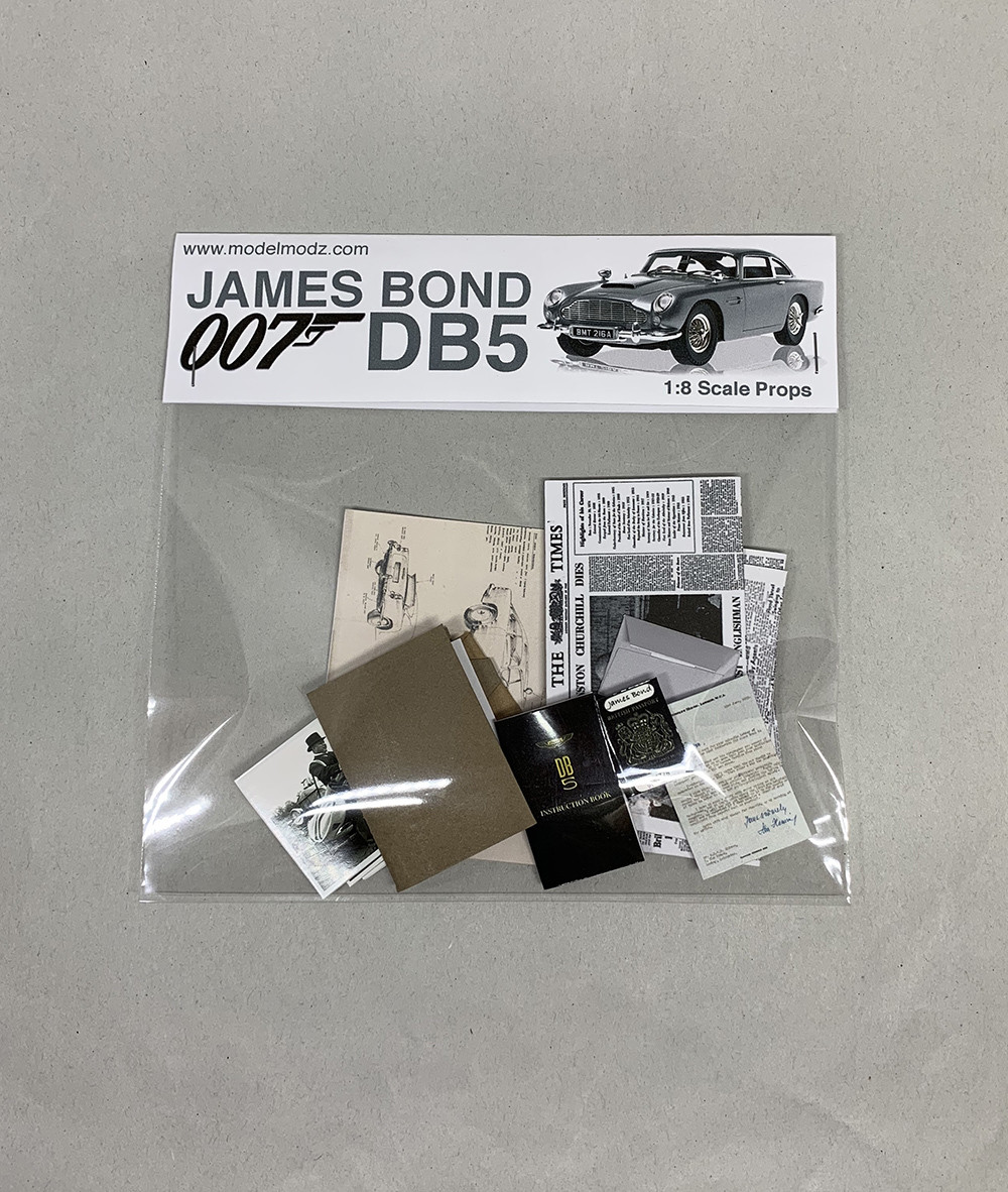 James Bond Miniature Paper Props 1:8