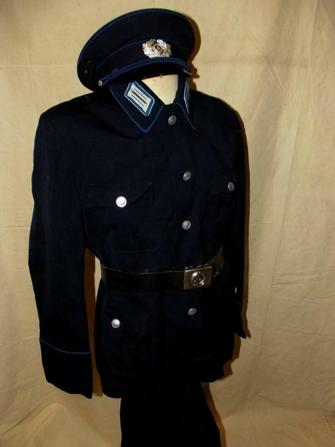 Uniforme Transport Polizeï Officier/Troupe Est-Allemand NVA/DDR.
