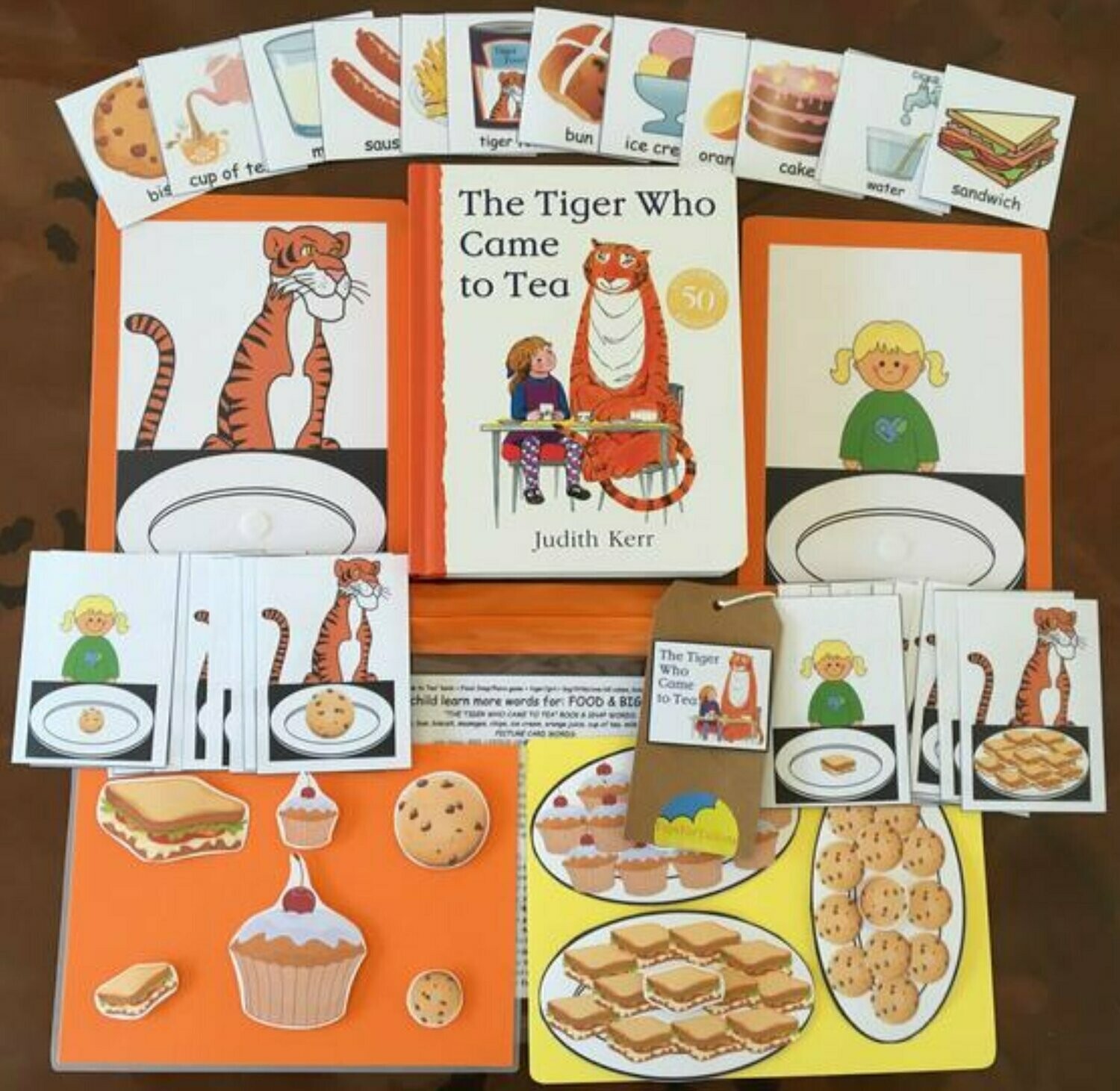 The Tiger Who Came to Tea 3 Word Level Pack with Board Book