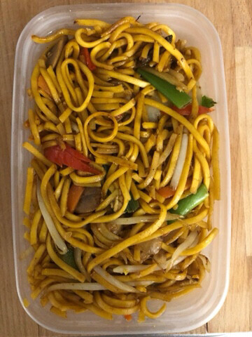 Mix vegetable Singapore chow mein