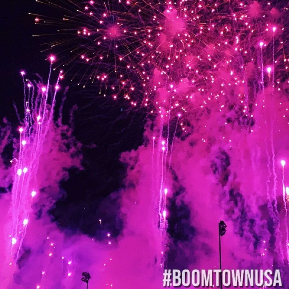 BOOMTOWN USA T-SHIRTS